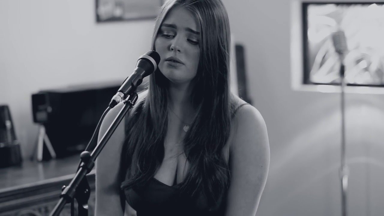 AMALIA - Contact & Book Finalists X Factor 2016